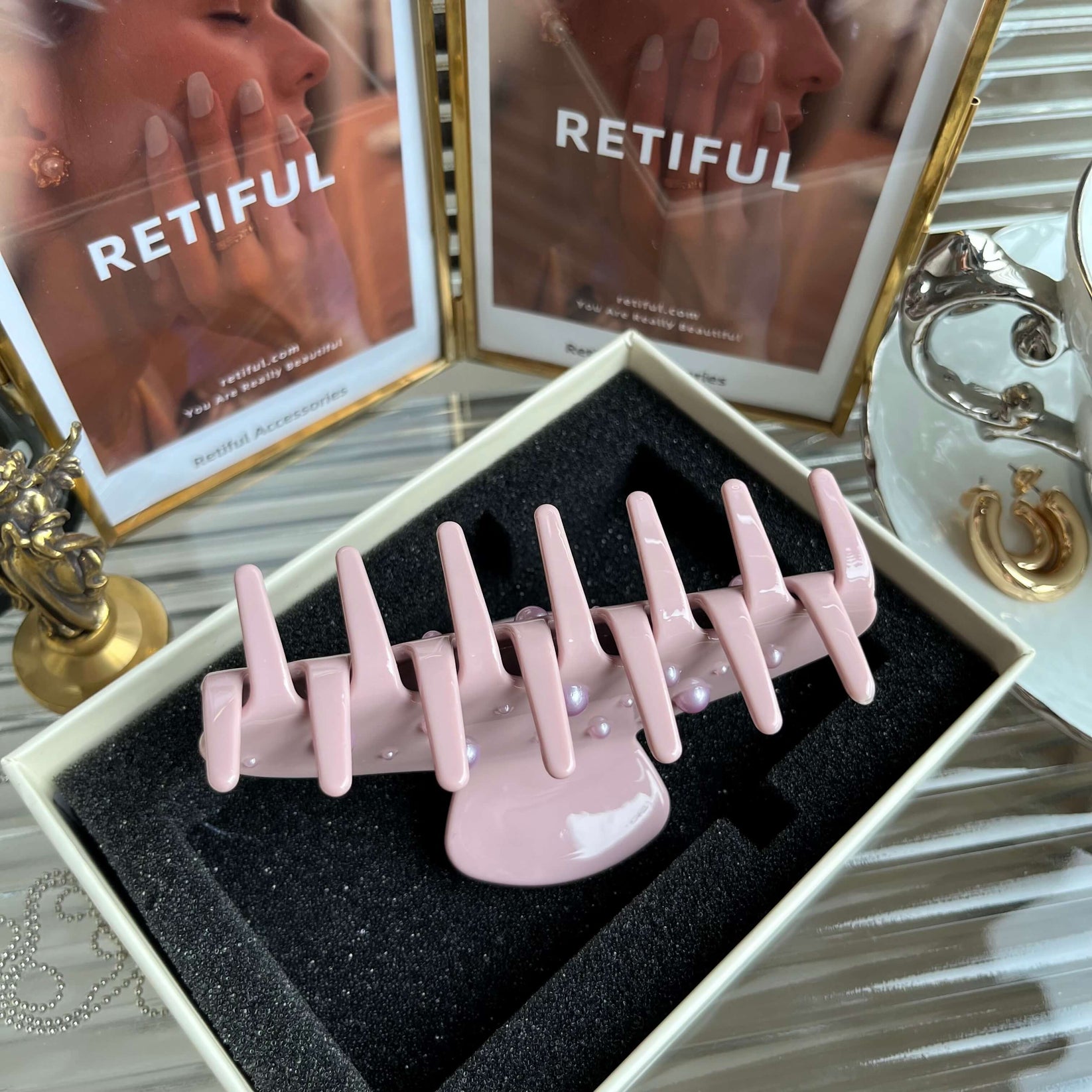 Pink Pearl Hair Claw – Retiful